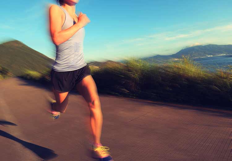 6 Common Running Form Mistakes (And Here’s How to FIX Them Quickly)